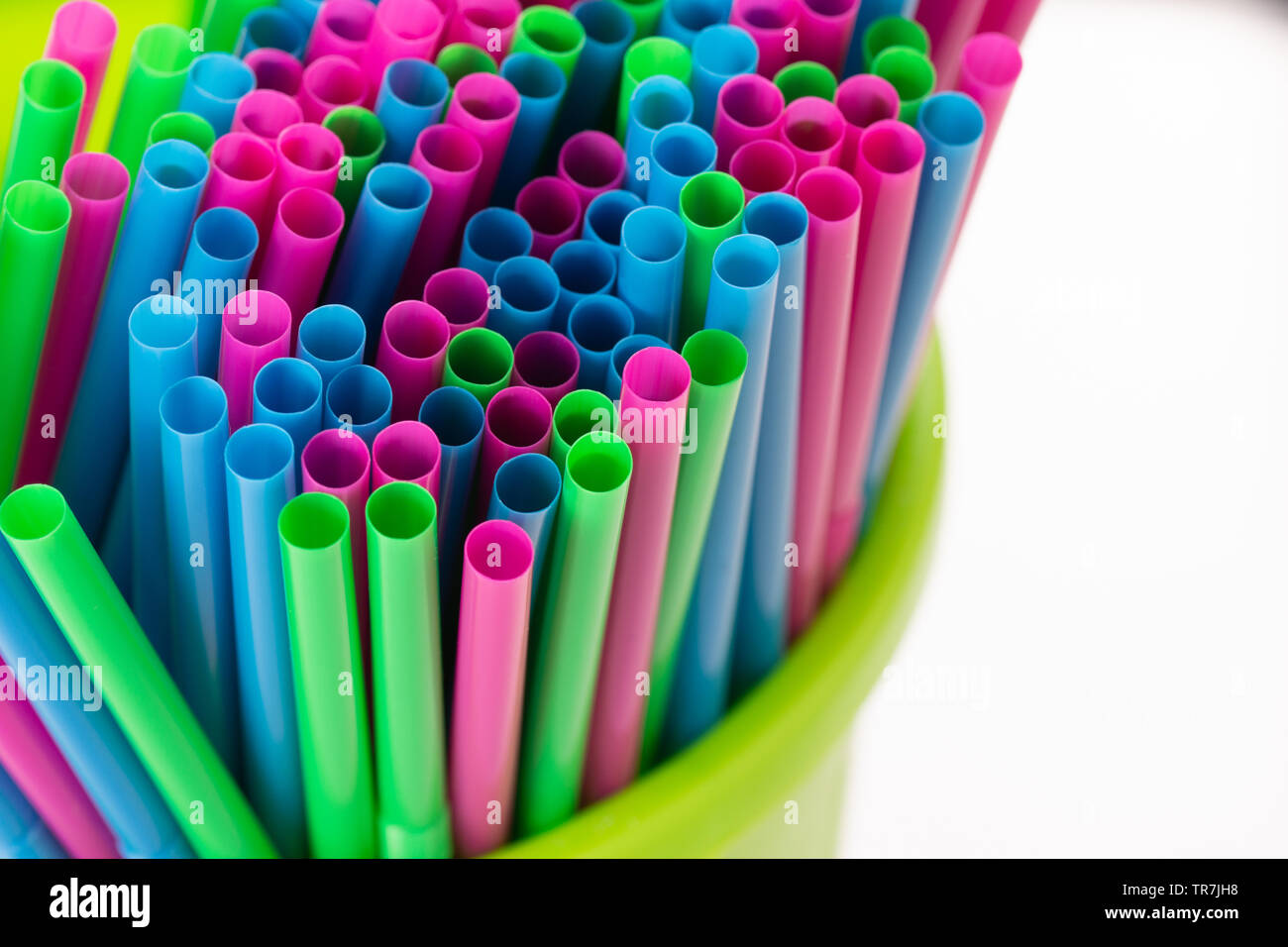 Straw pot hi-res stock photography and images - Alamy