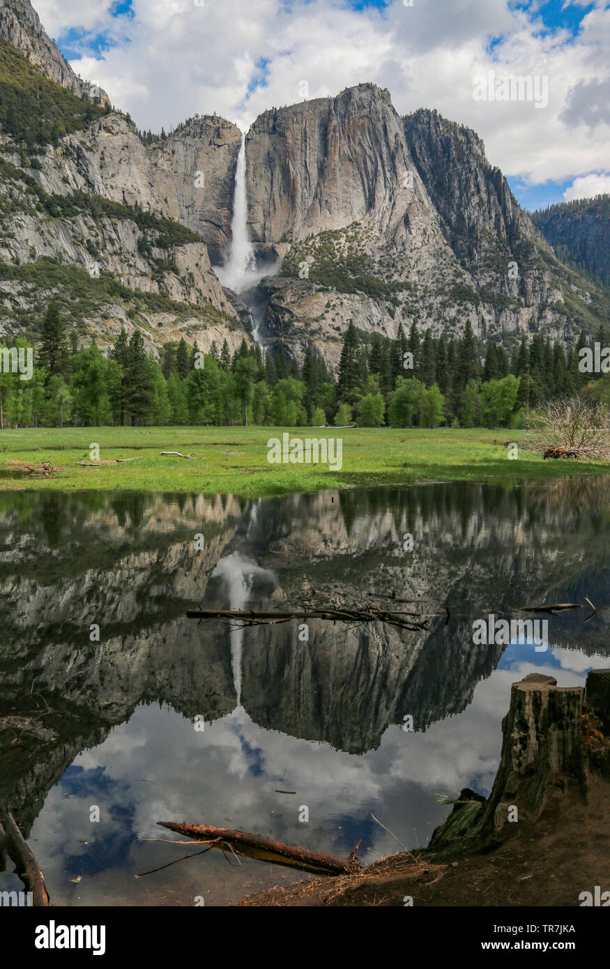 Yosemite national park waterfalls spring hi-res stock photography and ...