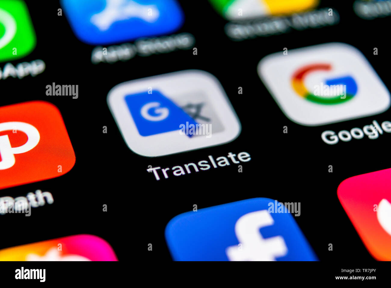 Google translate phone app hi-res stock photography and images - Alamy