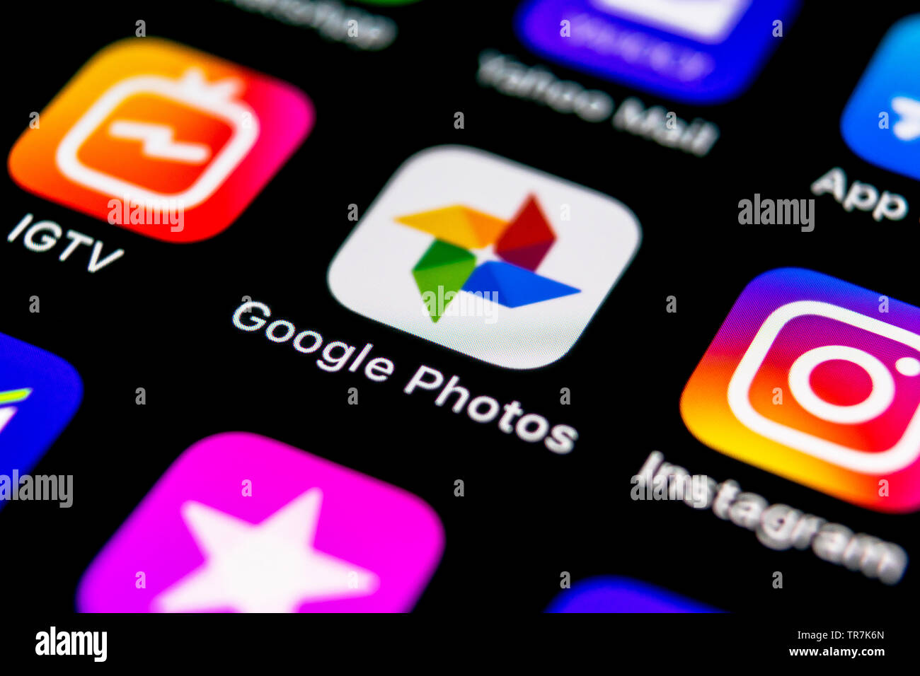 Google photos icon hi-res stock photography and images - Alamy