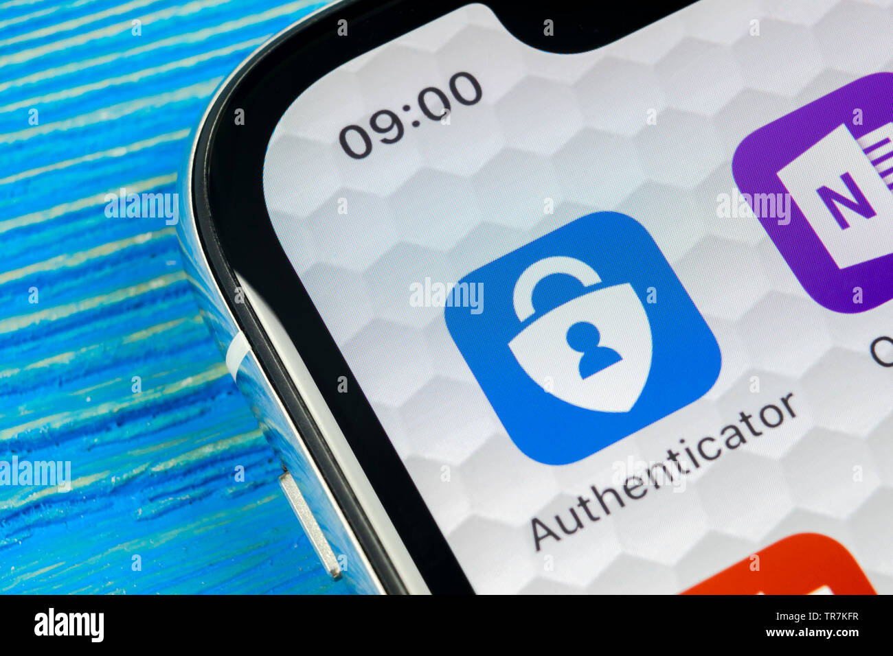 Microsoft authenticator app hi-res stock photography and images - Alamy
