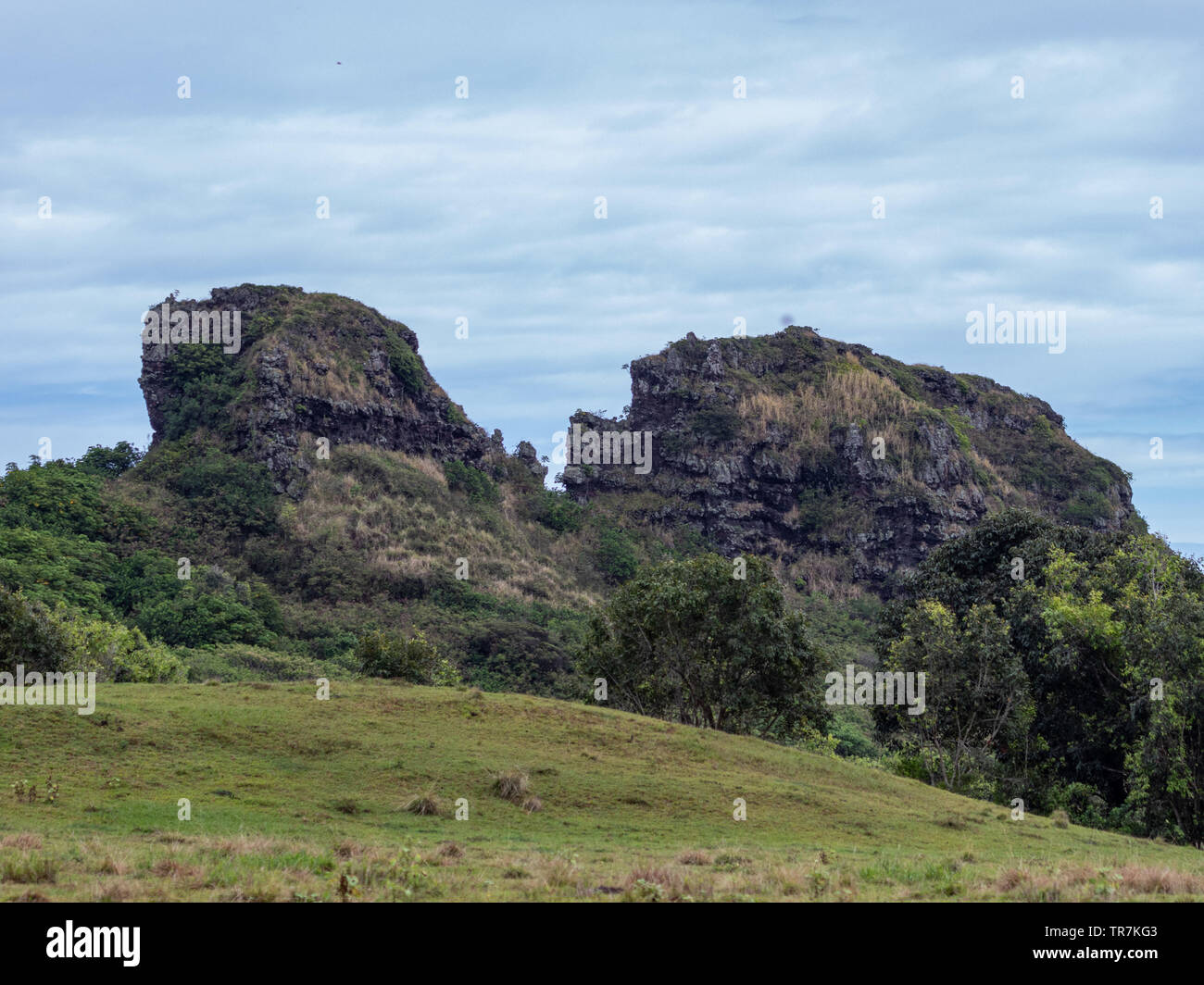 Ka'a'awa valley hi-res stock photography and images - Alamy