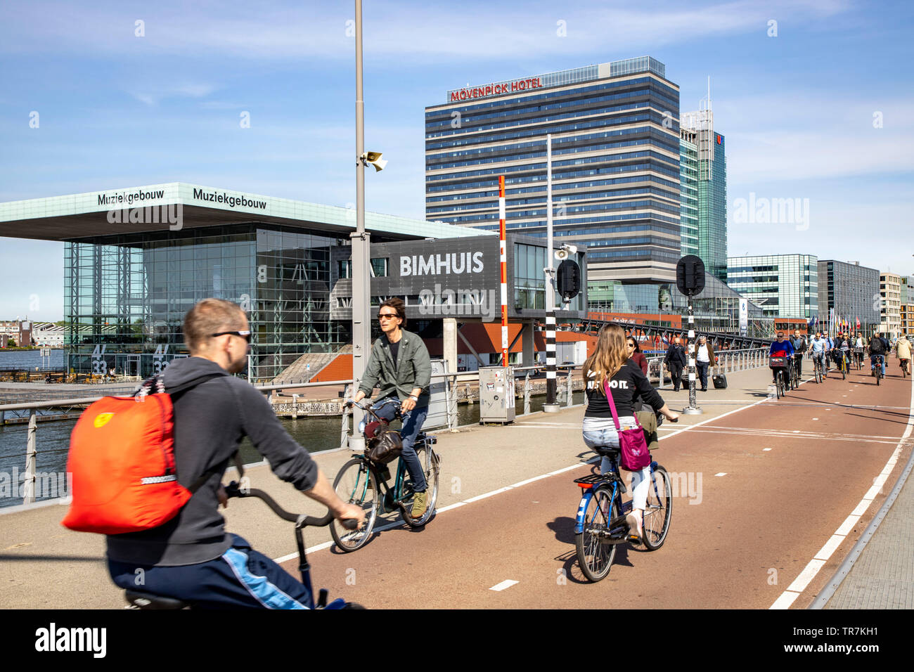Hotel and bicycle amsterdam hi-res stock photography and images - Alamy