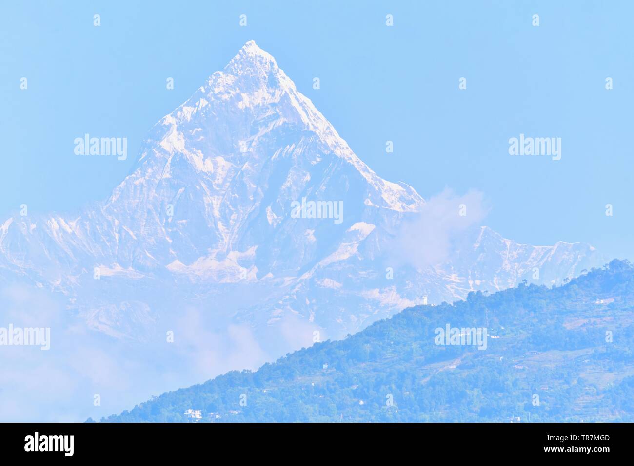 Fishtail mt hi-res stock photography and images - Alamy