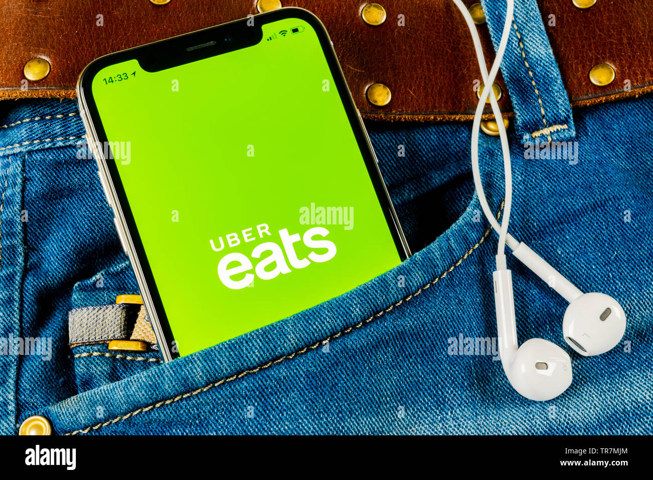 Uber eats icon hi-res stock photography and images - Alamy
