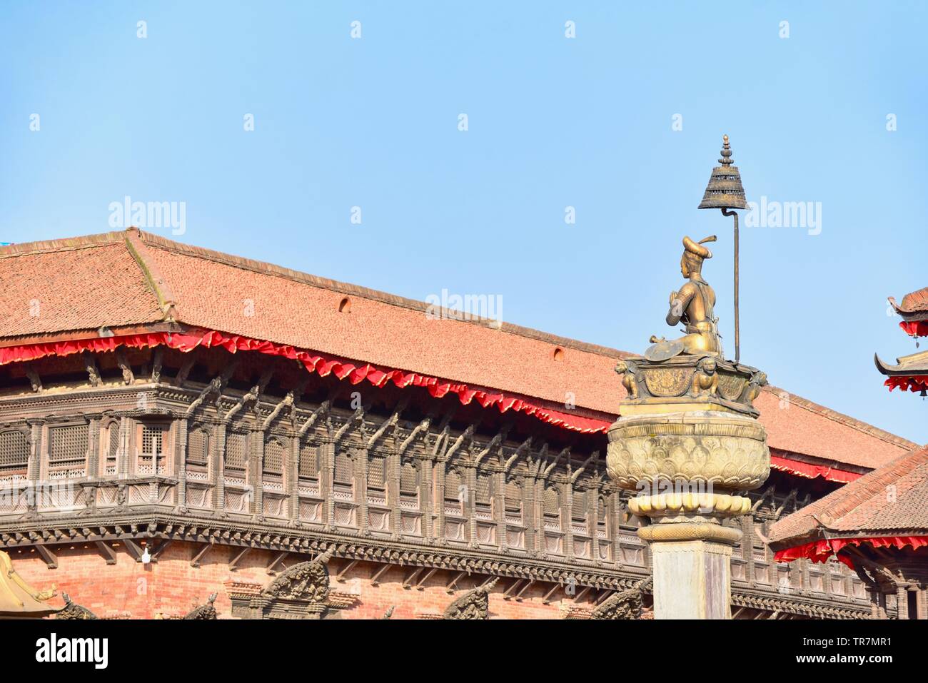 King of nepal hi-res stock photography and images - Alamy