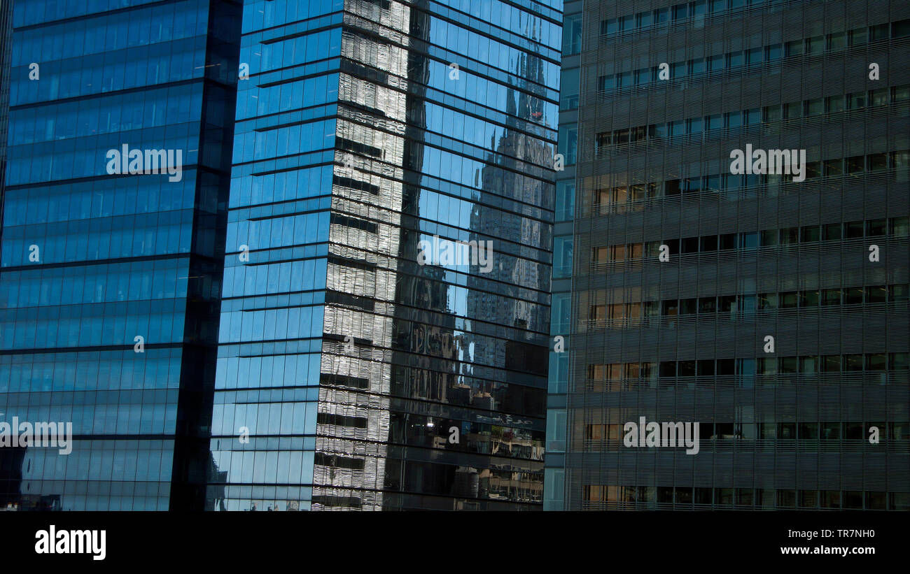 Square district hi-res stock photography and images - Alamy