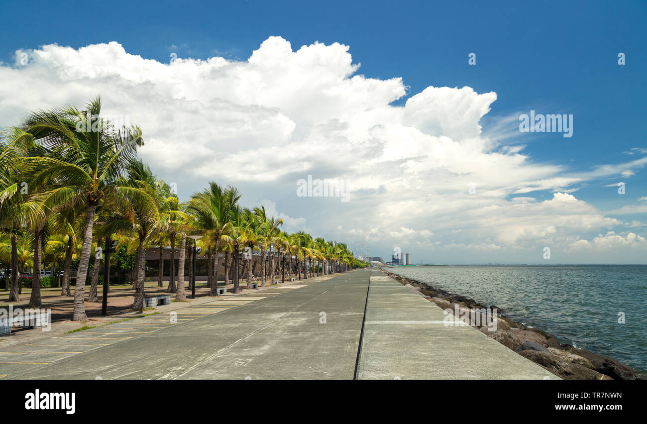 Sea wall manila bay philippines hi-res stock photography and images - Alamy