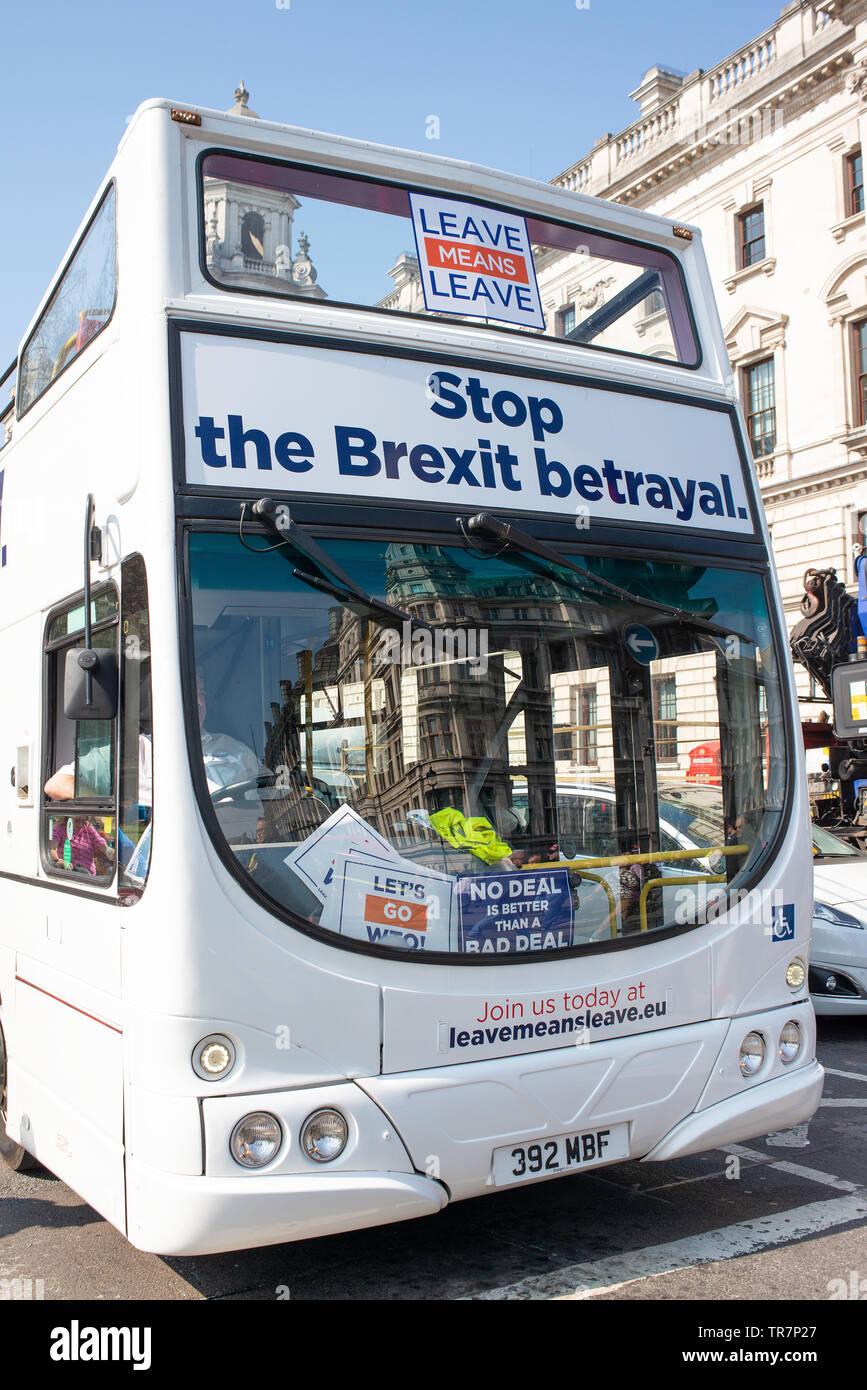Brexit leave campaign bus hi-res stock photography and images - Alamy