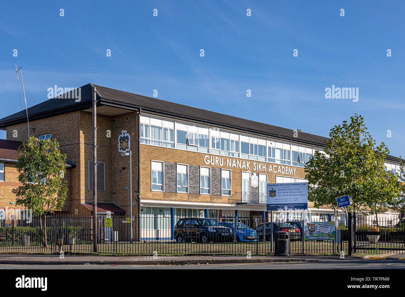 Uk sikh school hi-res stock photography and images - Alamy
