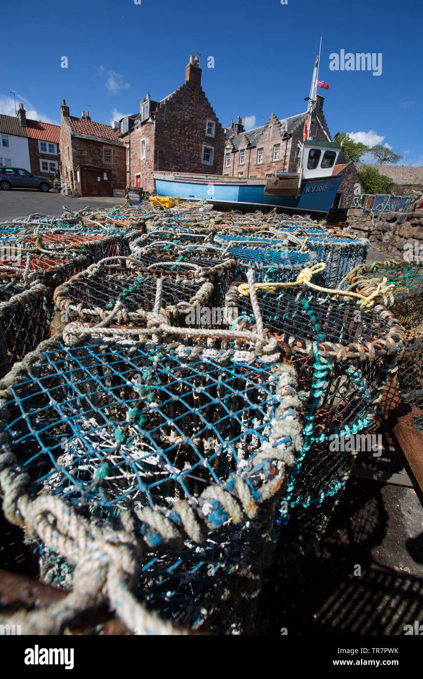 Crail fishing harbour hi-res stock photography and images - Alamy