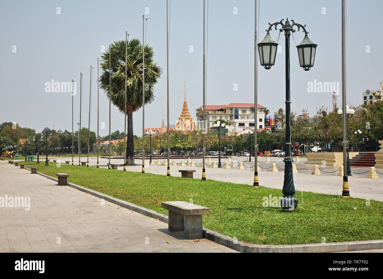Wat Botum park in Phnom Penh. Cambodia Stock Photo - Alamy