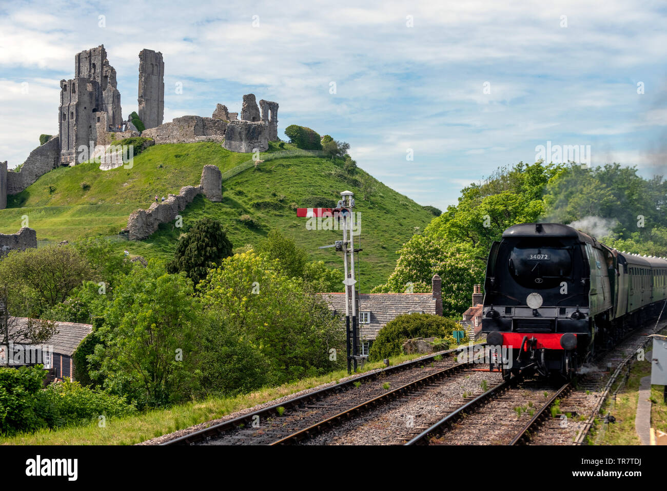 The trains station at Corfe Castle in Dorset Stock Photo - Alamy