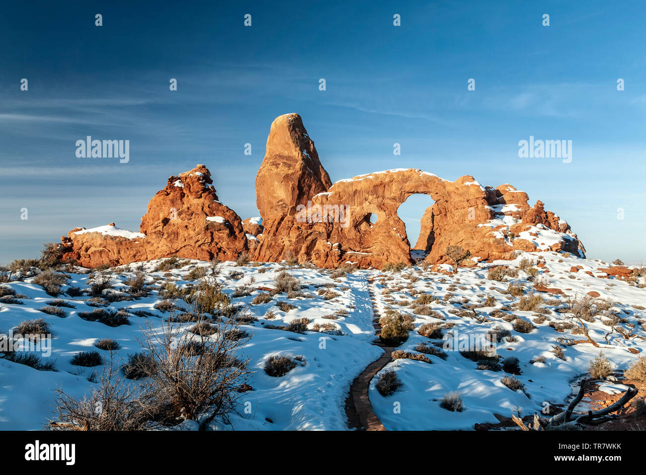 Windows turret arch hi-res stock photography and images - Alamy