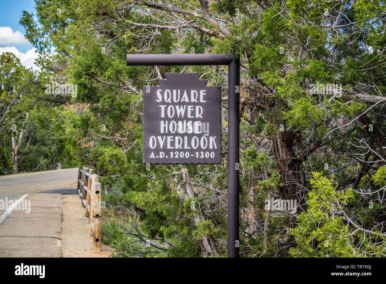 Mesa verde sign hi-res stock photography and images - Alamy