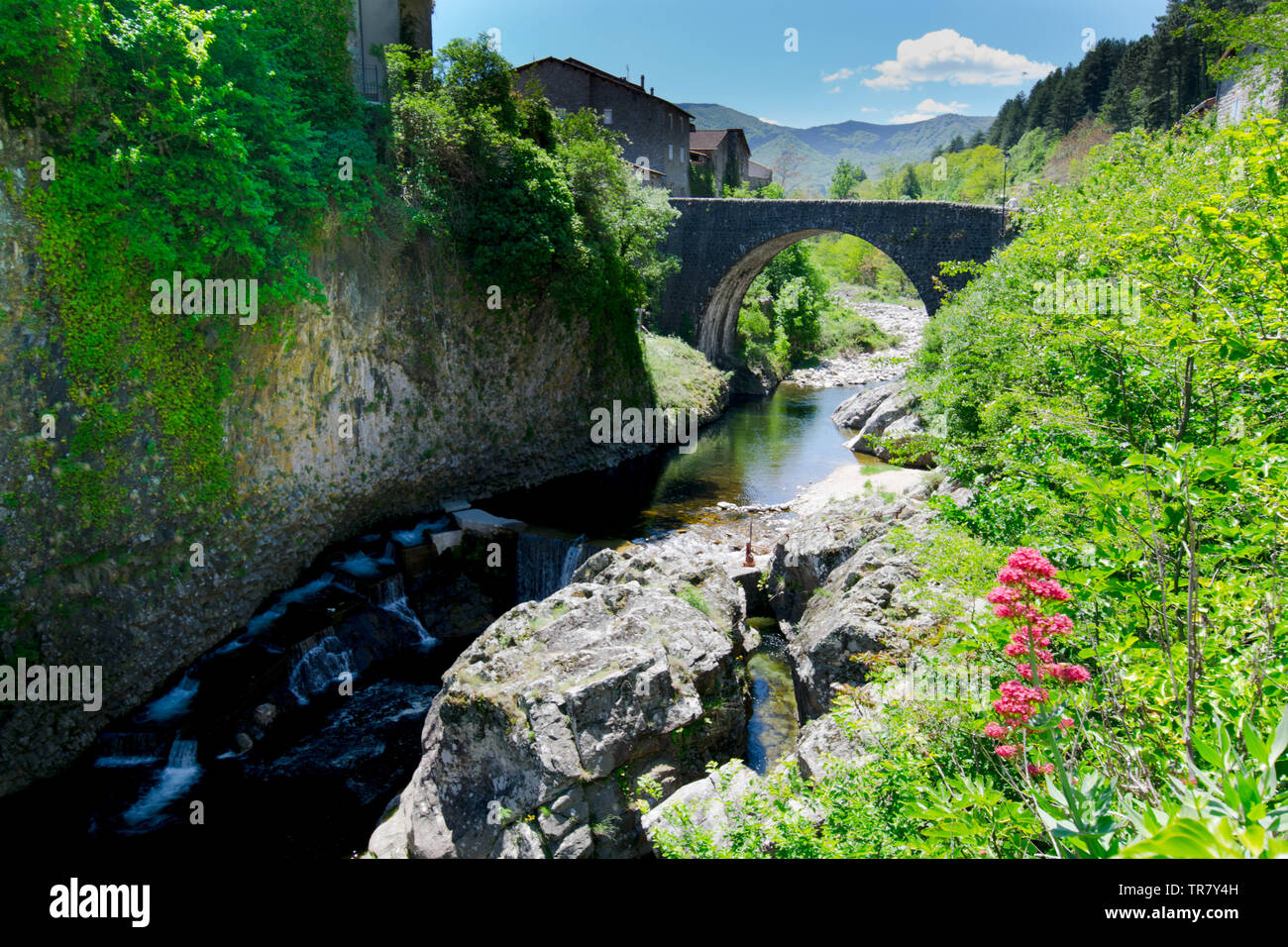 Bridge ardeche hi-res stock photography and images - Alamy