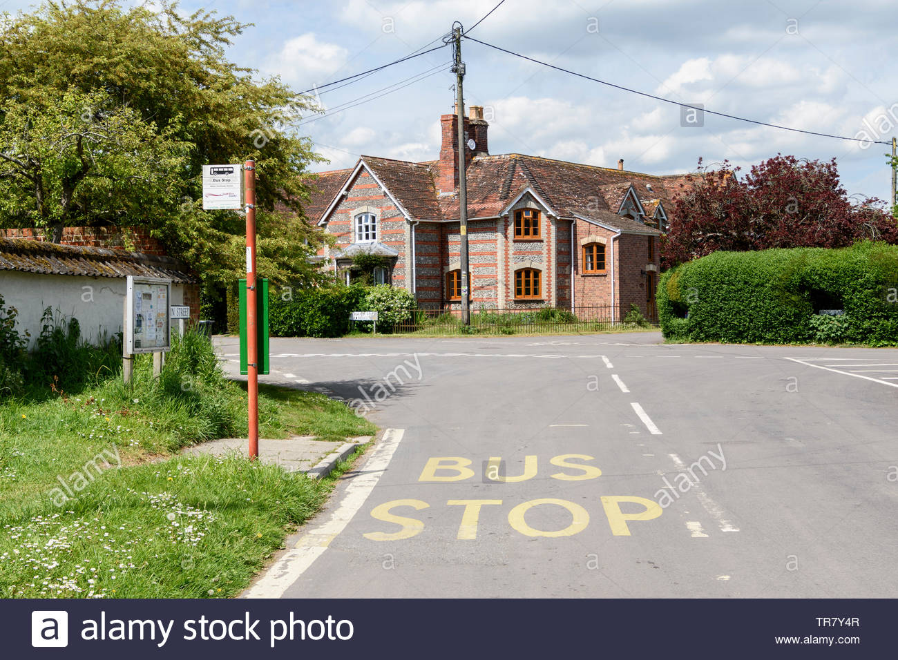 Bus Stop Uk Empty High Resolution Stock Photography and Images - Alamy
