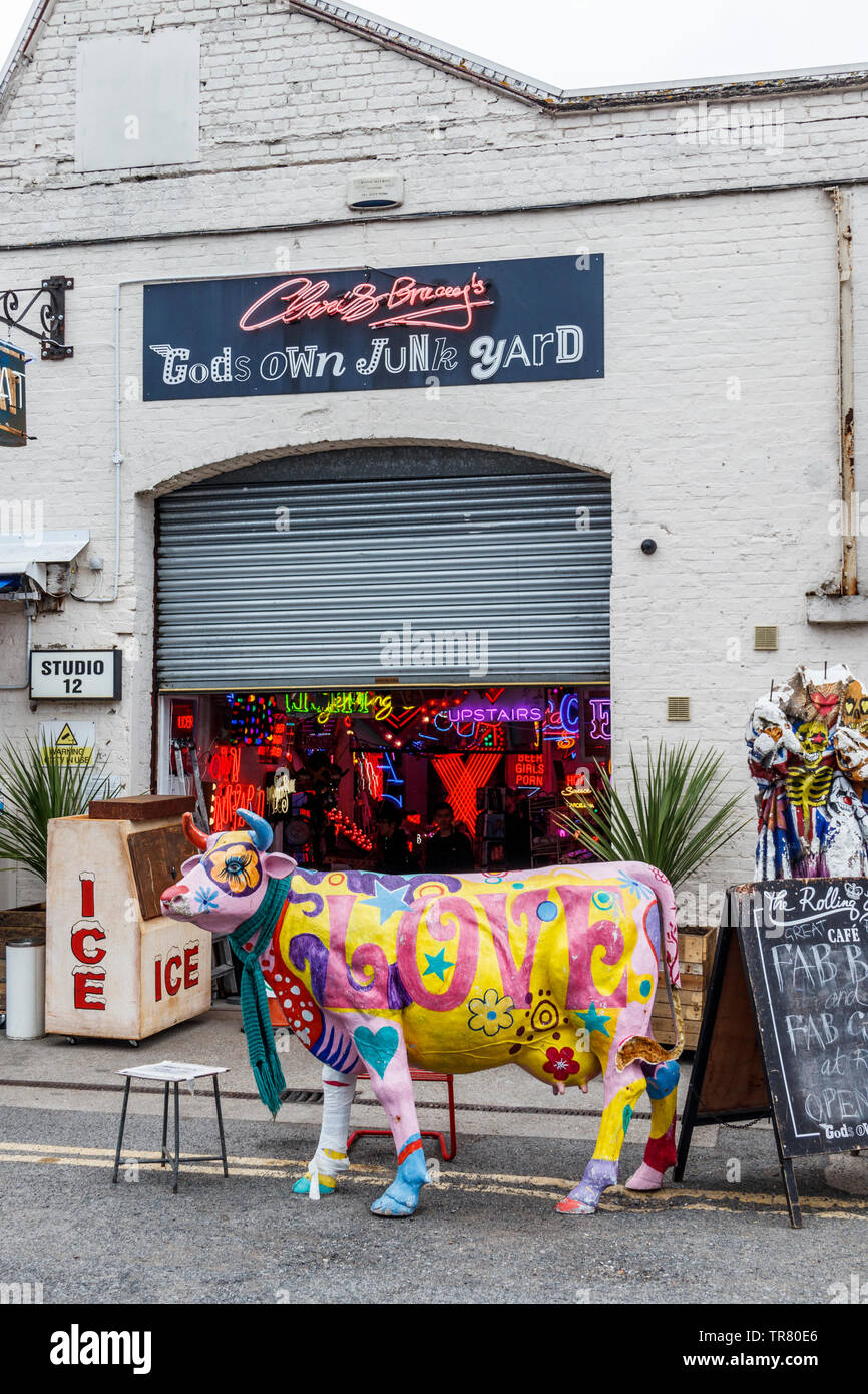 God's Own Junk Yard art store and cafe, featuring neon and lightbulb ...