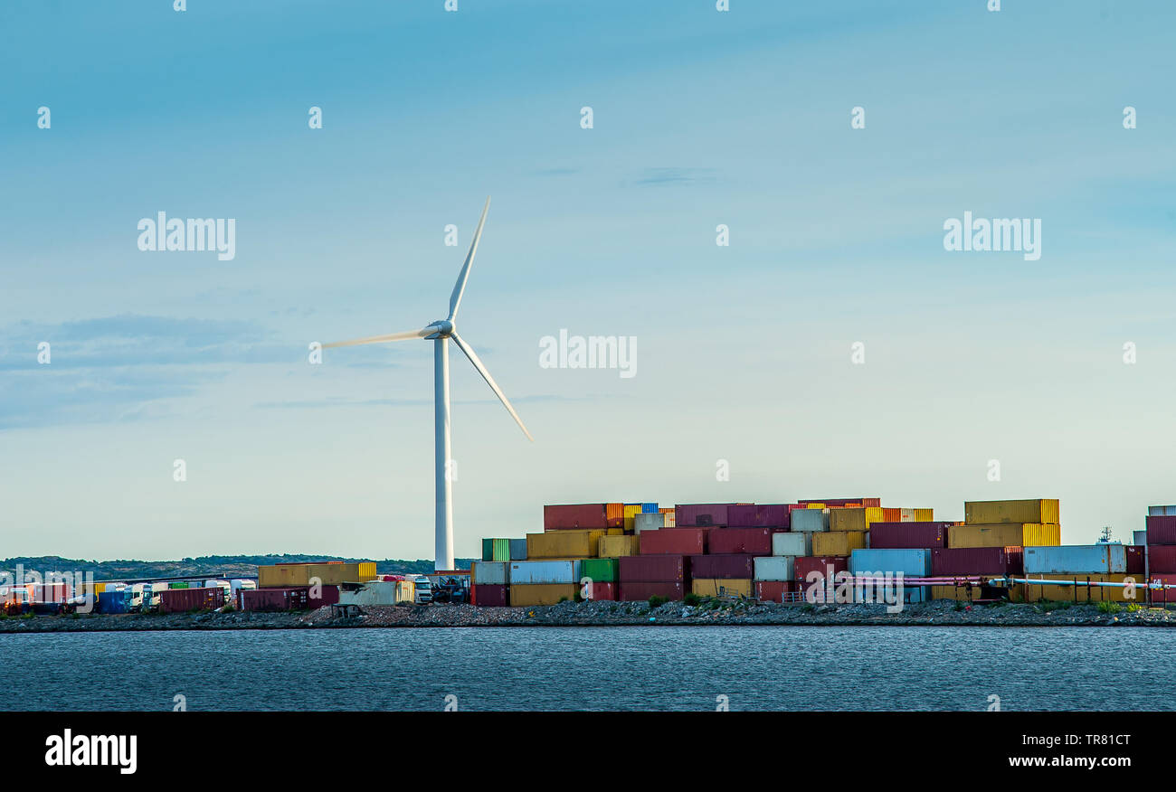 Energy storage containers cargo crane hi-res stock photography and ...