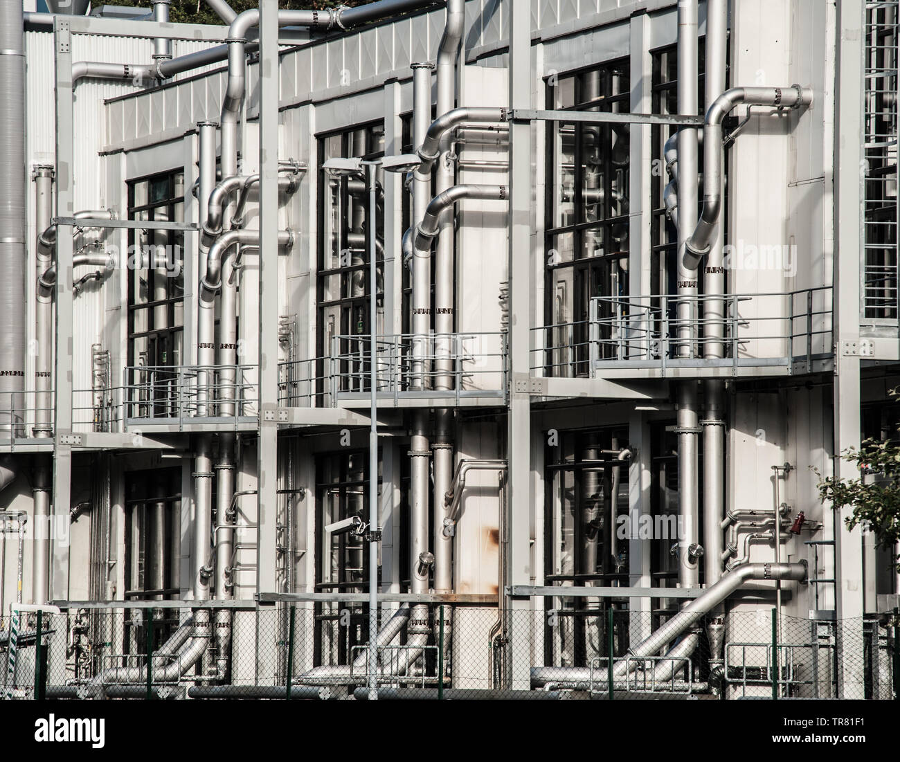 Complicated pipe structure at a chemical factory Stock Photo - Alamy