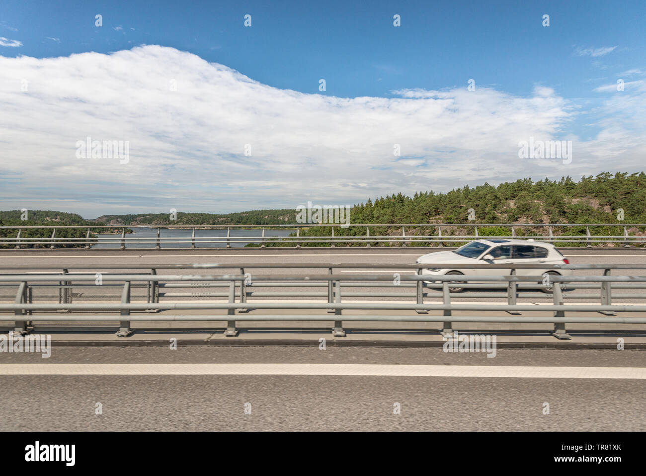 Motion driver on bridge hi-res stock photography and images - Alamy