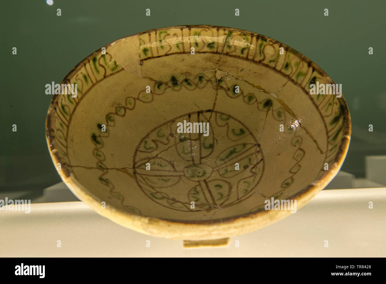 Pottery Bowl. Talgar city, Almaty region. 8th-14th centuries CE ...