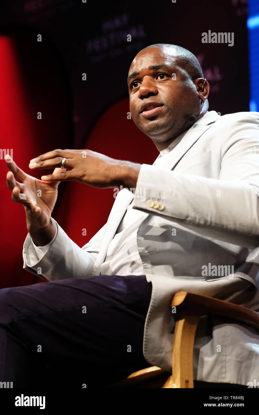 Black labour mp hi-res stock photography and images - Alamy