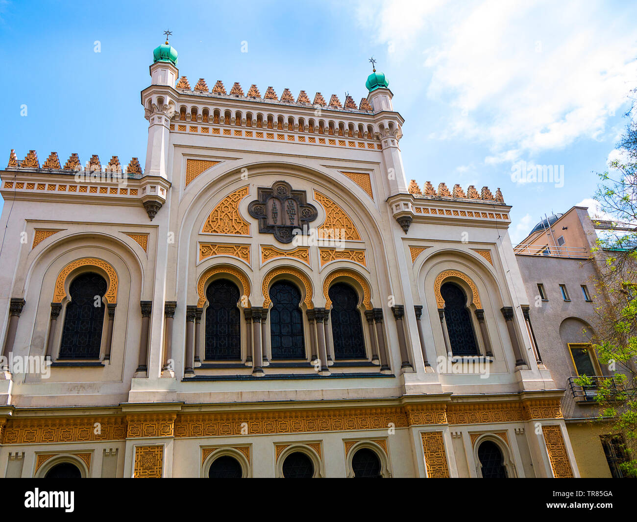 The Spanish Synagogue is the newest synagogue in the Moorish Style in ...