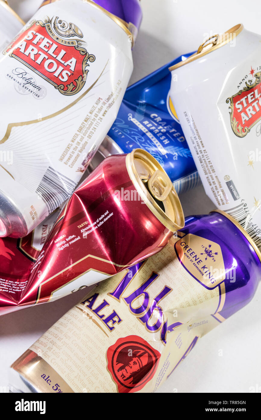Crushed cans hi-res stock photography and images - Alamy