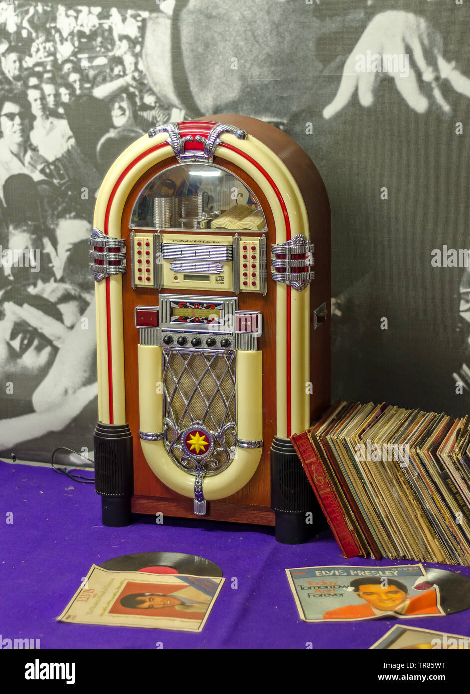 Porsche museum interior hi-res stock photography and images - Alamy