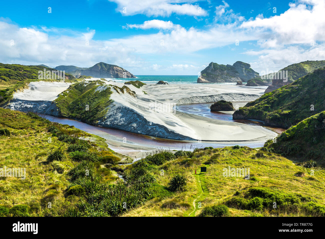 Wharariki beach hi-res stock photography and images - Alamy