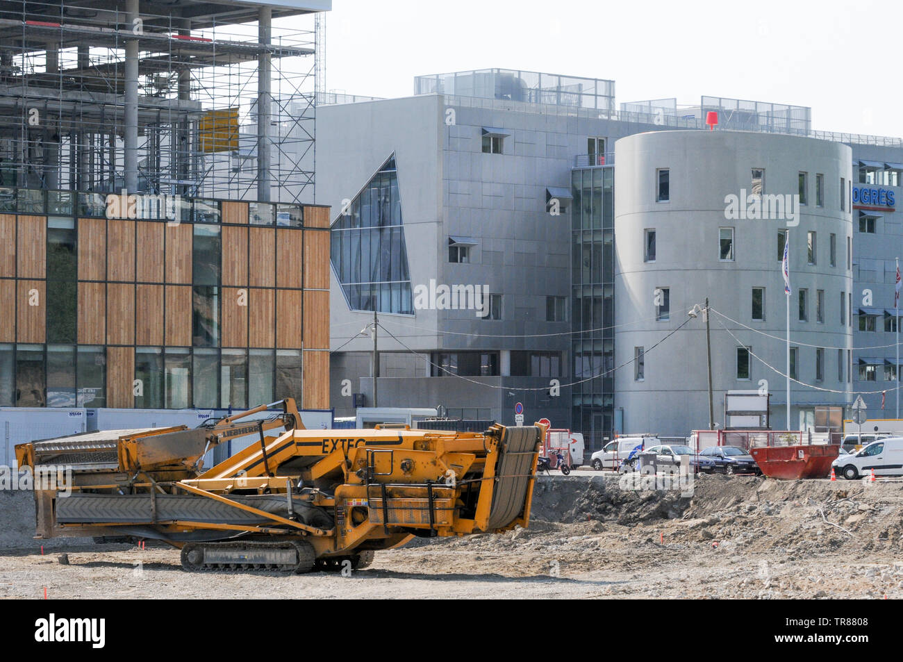 Lyon confluence commercial center hi-res stock photography and images ...