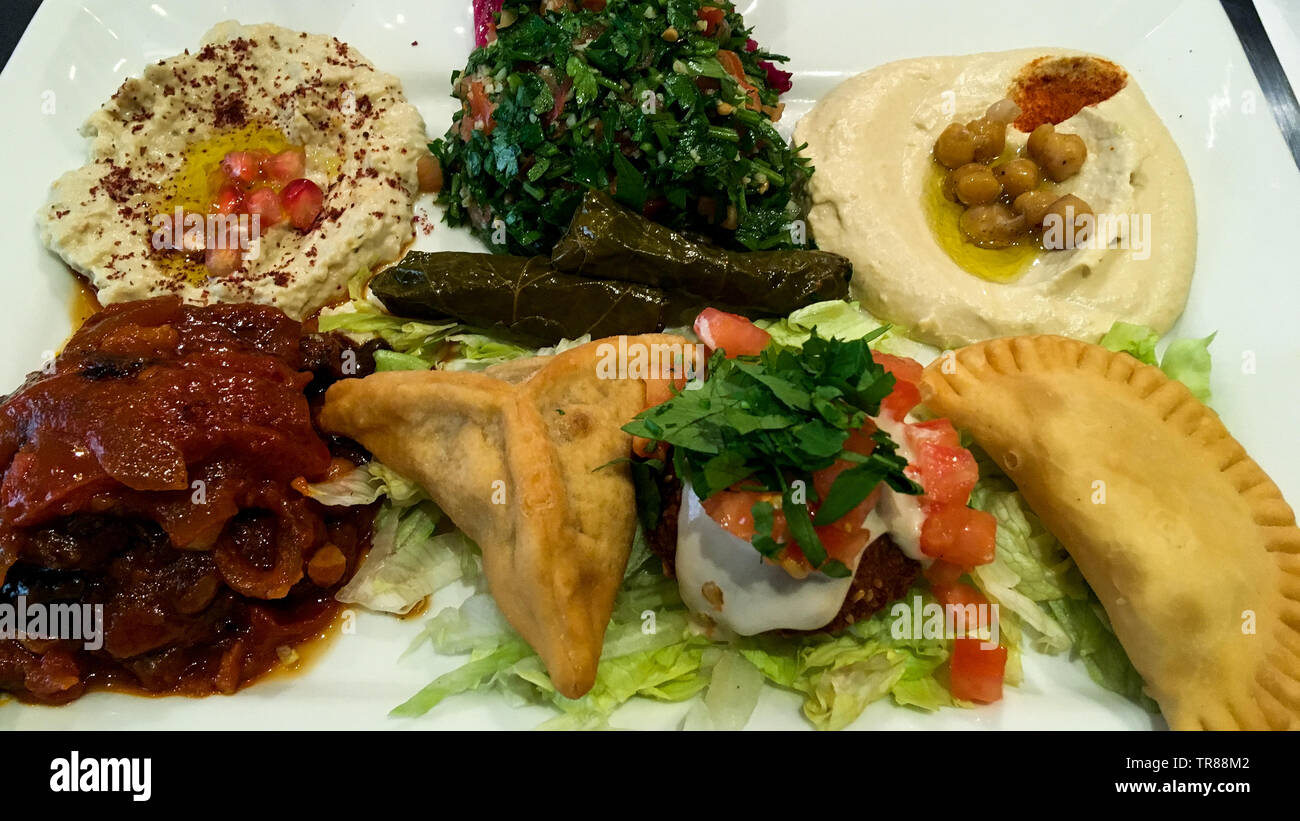Lebanese meal hi-res stock photography and images - Alamy