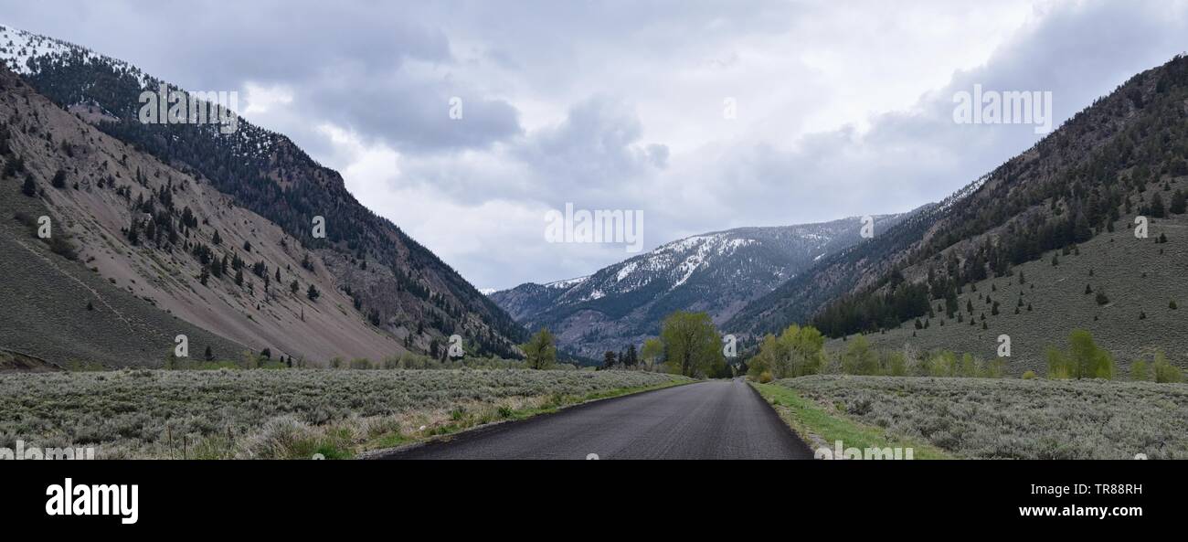 Sun Valley, Badger Canyon in Sawtooth Mountains National Forest ...