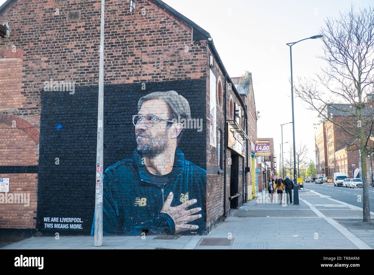 Large,huge,mural,street,art,of,Liverpool,football,LFC,manager,German ...