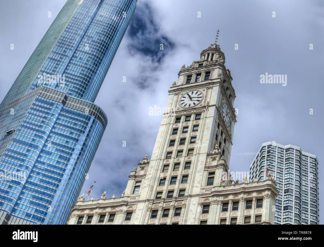 Wrigley building hi-res stock photography and images - Alamy