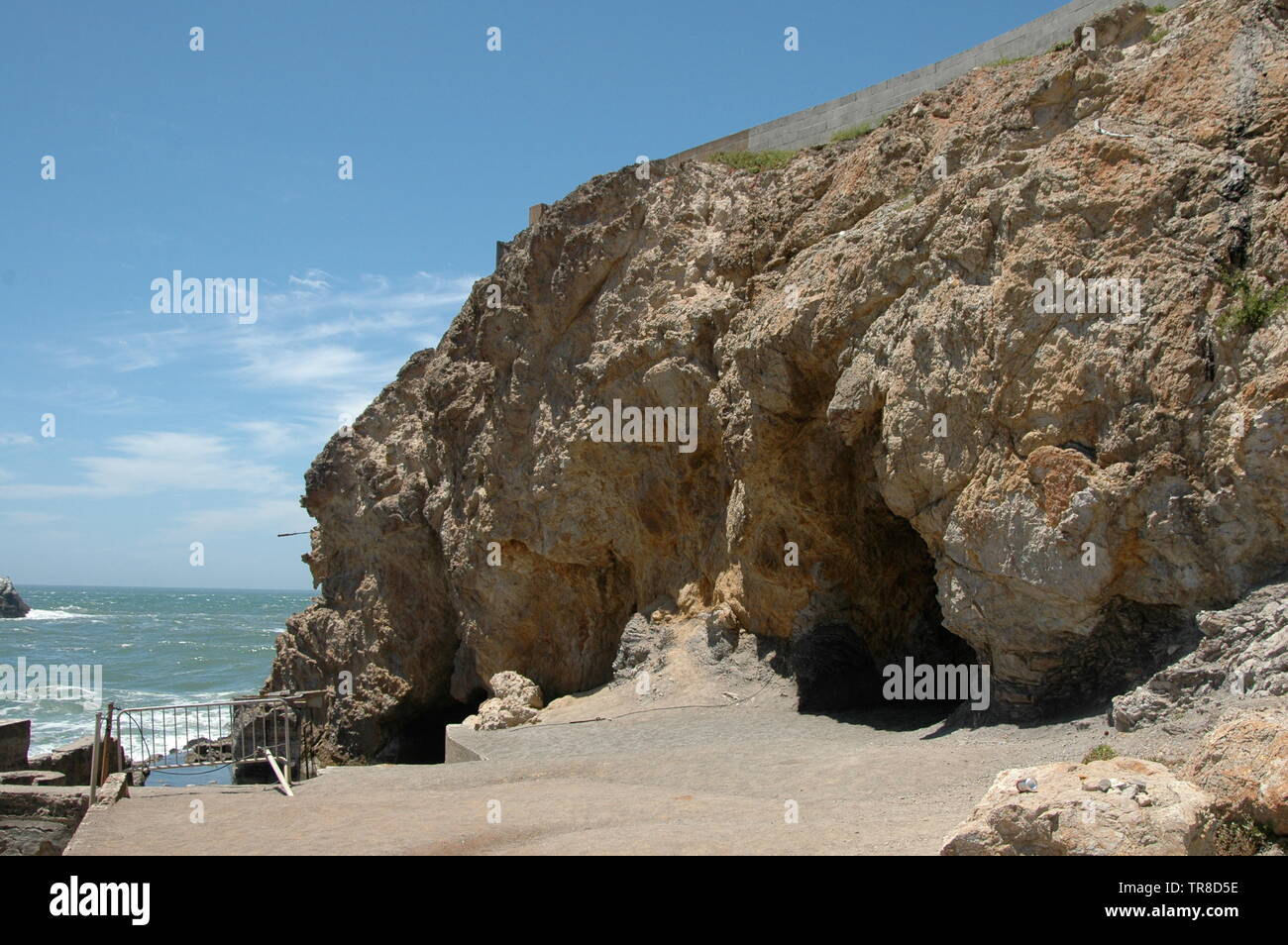 High seas pacific ocean hi-res stock photography and images - Alamy