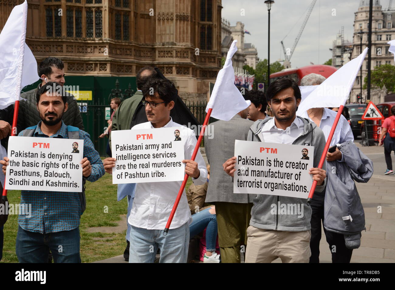 Pashtun demonstration pakistan hi-res stock photography and images - Alamy
