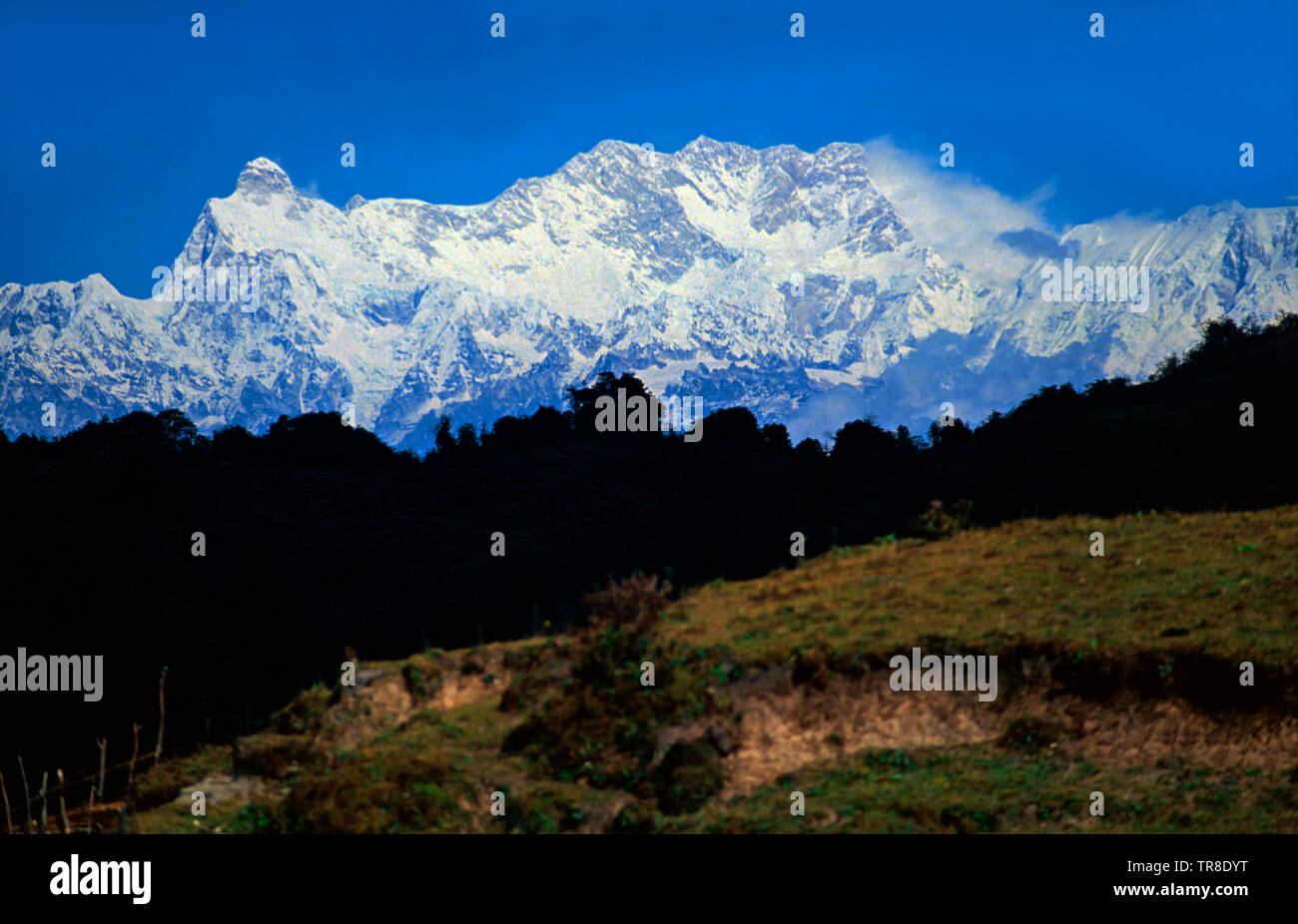 Kanchenjunga and nepal hi-res stock photography and images - Alamy