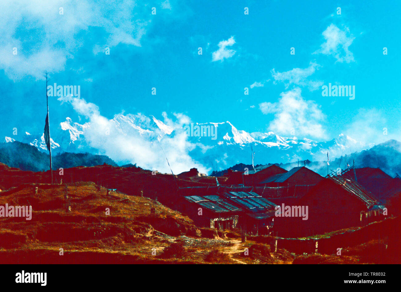 Kangchenjunga and sherpa hi-res stock photography and images - Alamy