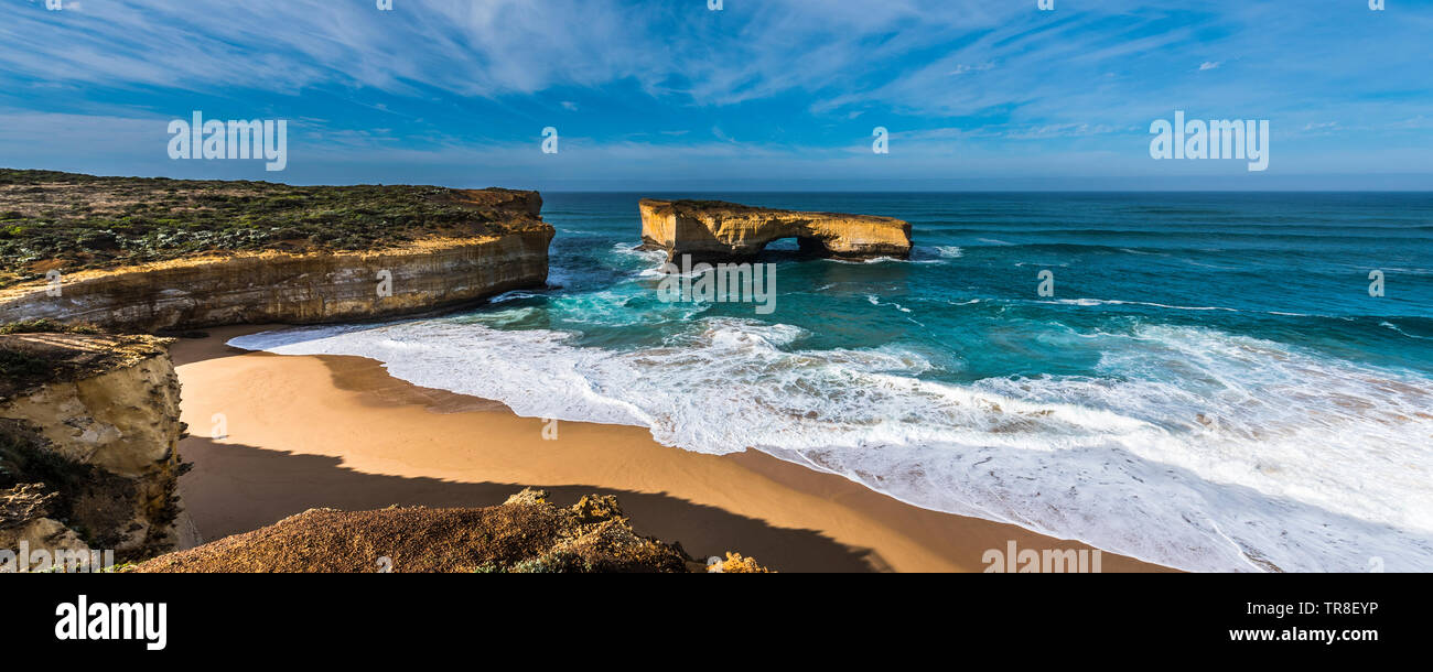 London arch great ocean road hi-res stock photography and images - Alamy