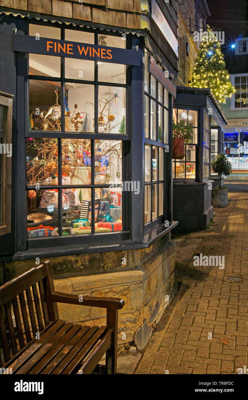 Beaminster market square hi-res stock photography and images - Alamy