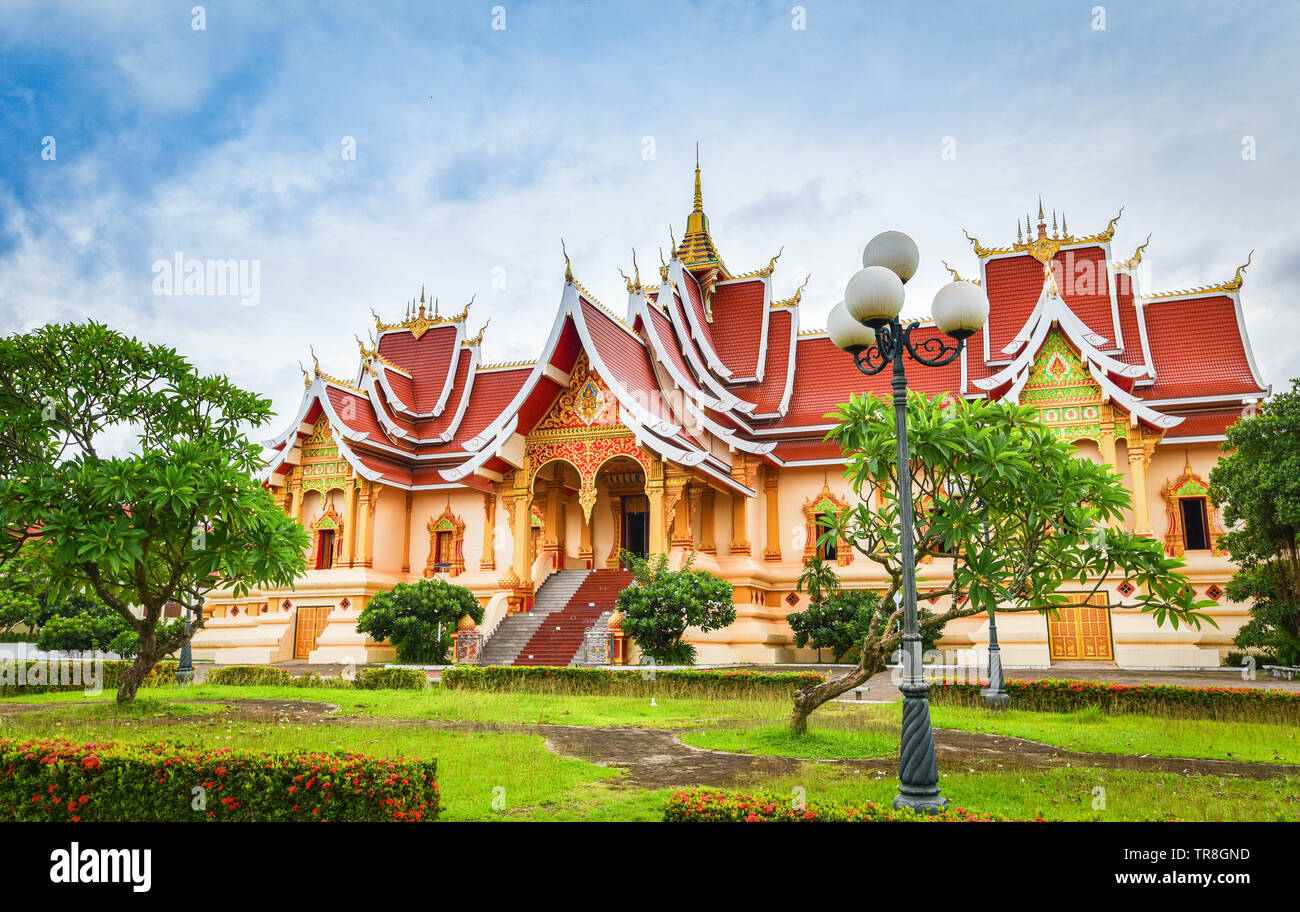 Vientiane Laos : Landmark laos temple beautiful of buddhism in asia ...