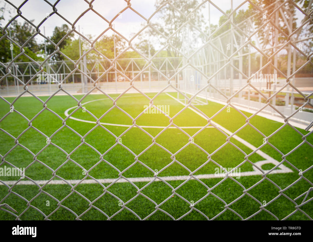 Urban football pitch cage hi-res stock photography and images - Alamy