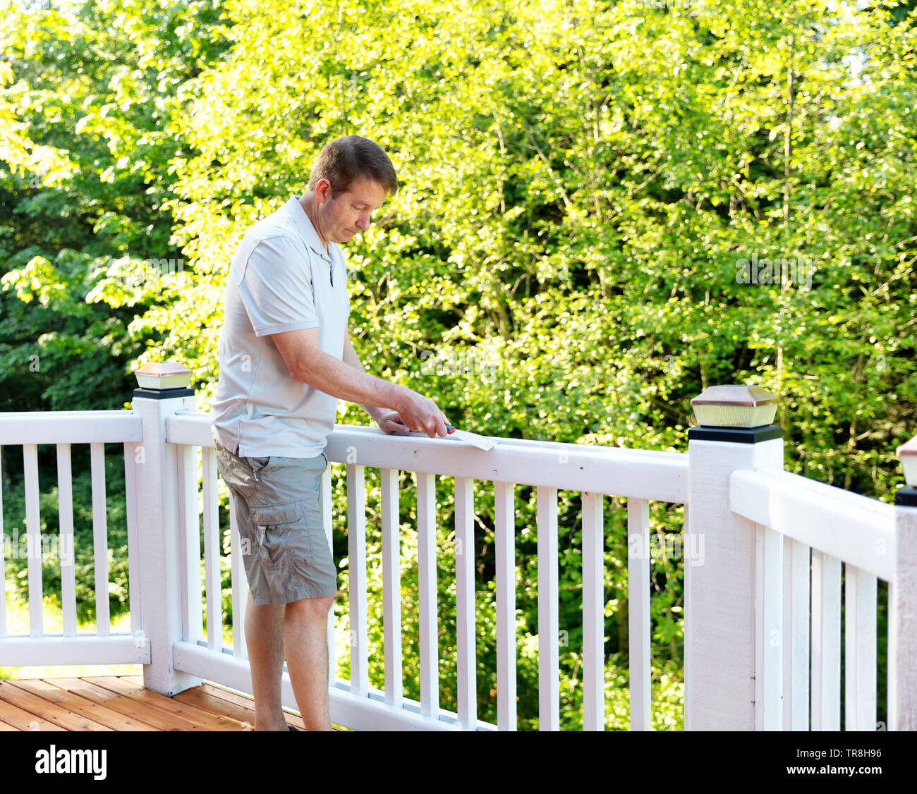 Railing deck hi-res stock photography and images - Alamy