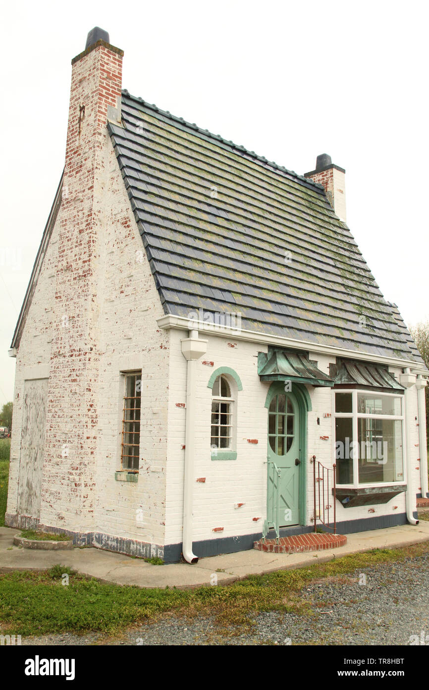 Small charming house in Cape Charles, Va, USA Stock Photo - Alamy