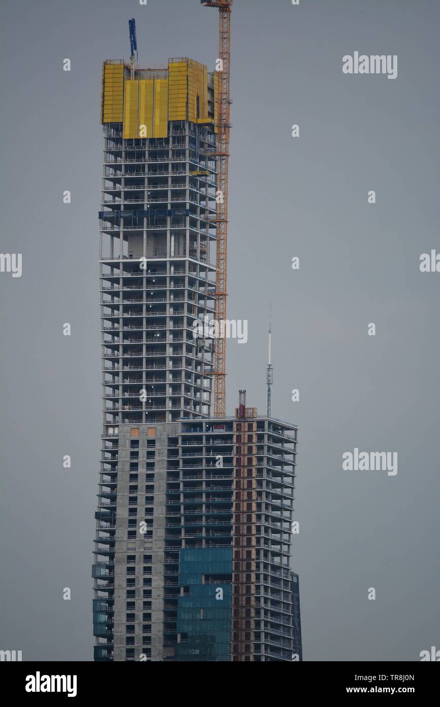 Vista Tower, the third tallest tower in Chicago, under construction ...