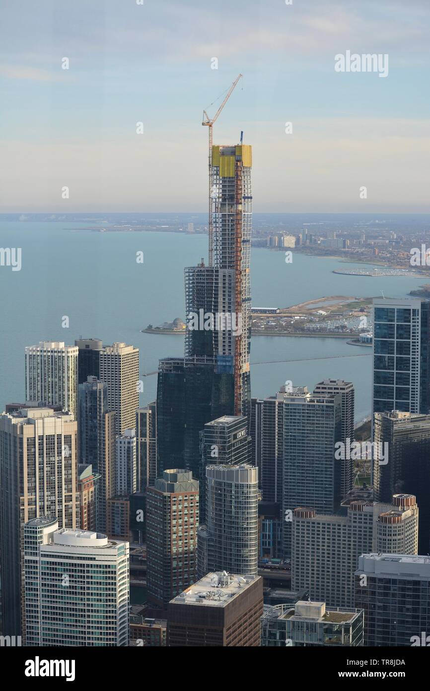 Vista Tower, the third tallest tower in Chicago, under construction ...