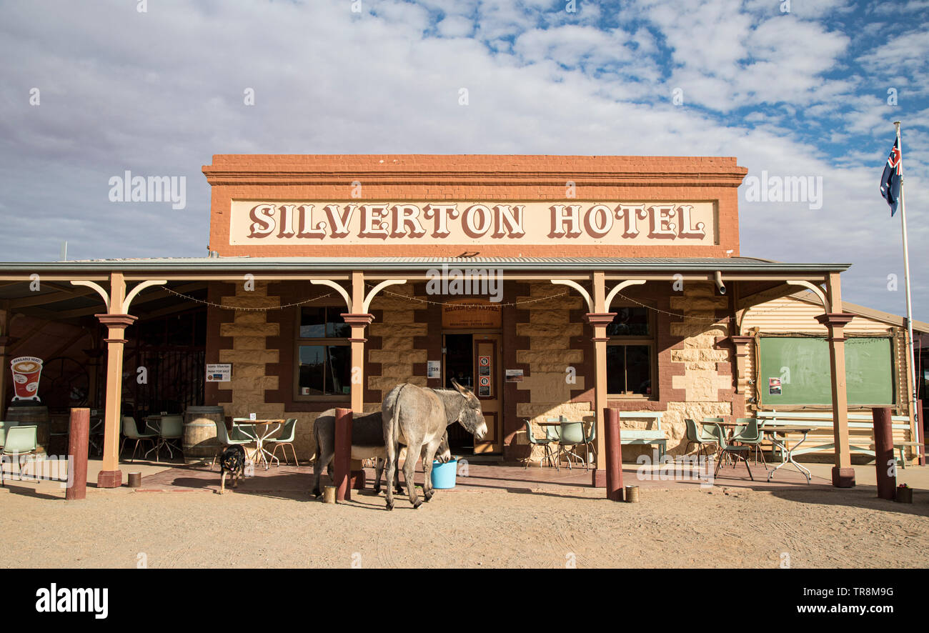 Australian outback town hi-res stock photography and images - Alamy