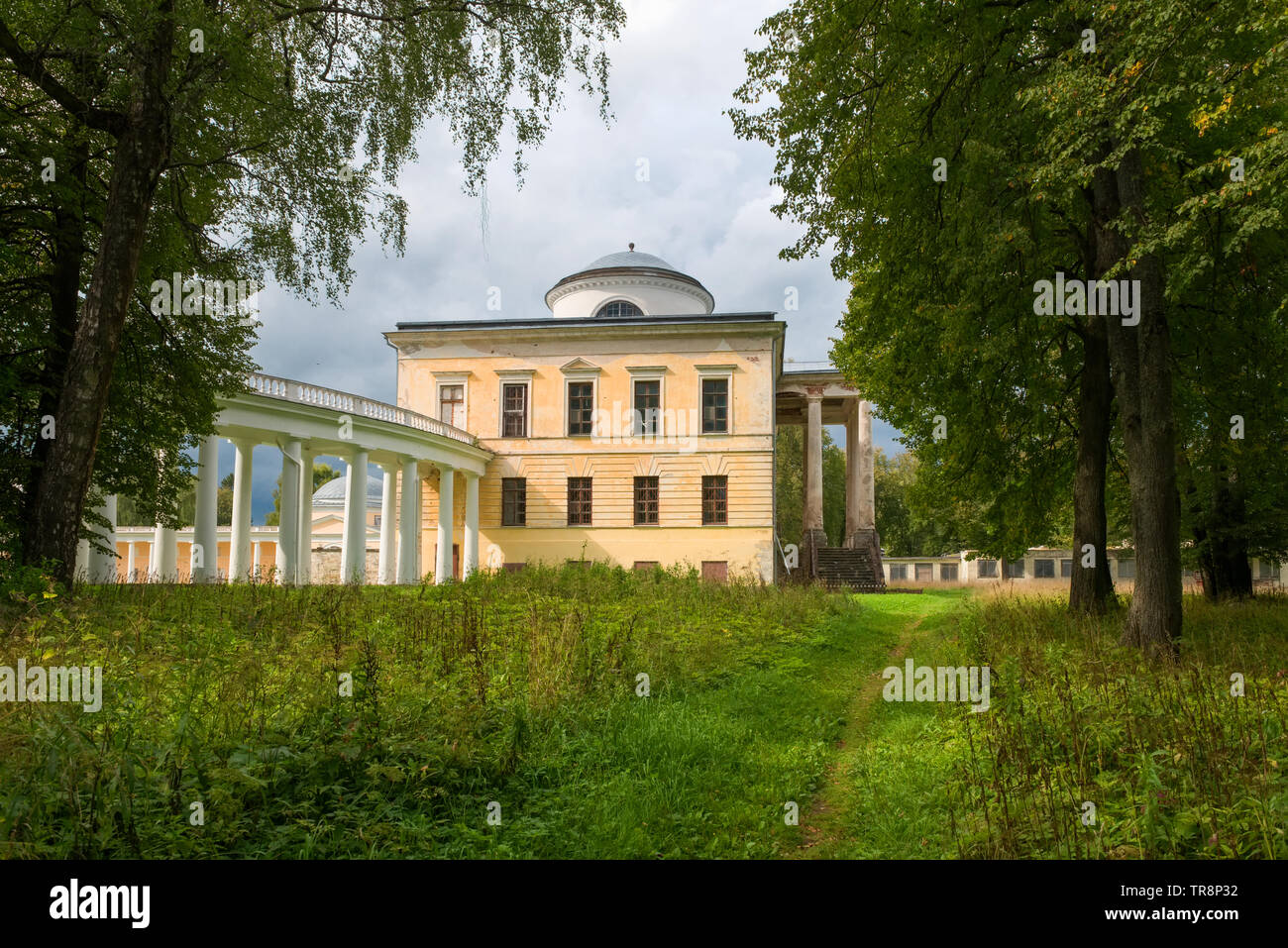 Znamenskoye hi-res stock photography and images - Alamy